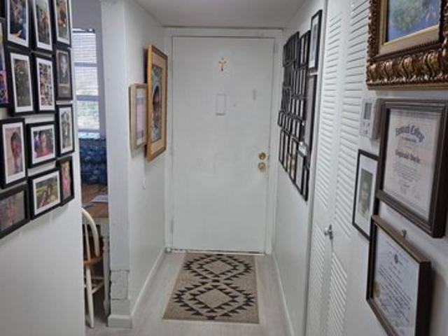 3070 NW 48th Ter Apt 415, Lauderdale Lakes, FL 33313