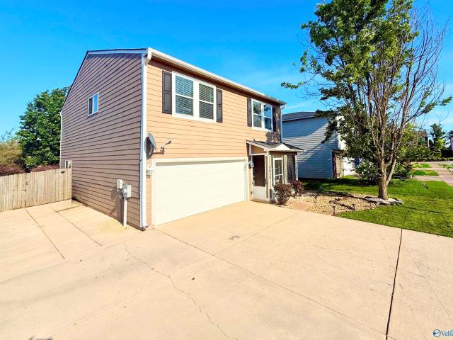 3070 Castlecreek Drive