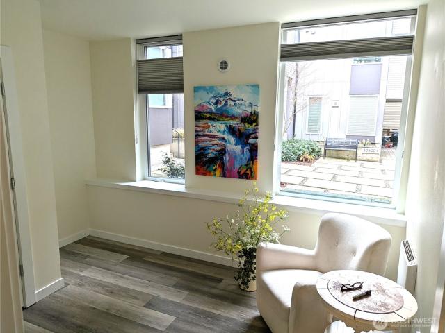 3070 SW Avalon Way, Unit E, Seattle, WA 98126 | MLS #2485