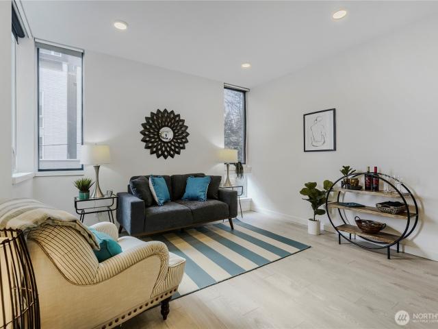 3070 SW Avalon Way, Unit G, Seattle, WA 98126 | MLS #2502
