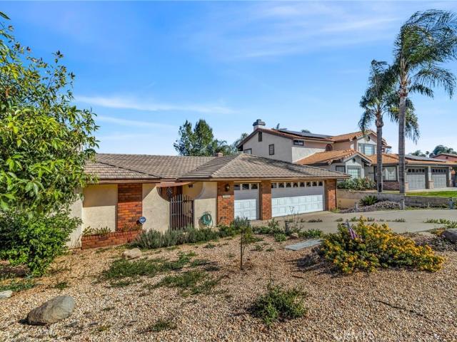 30712 Pyramid Point Dr, Canyon Lake, CA 92587 | MLS #DW26030 | Compass