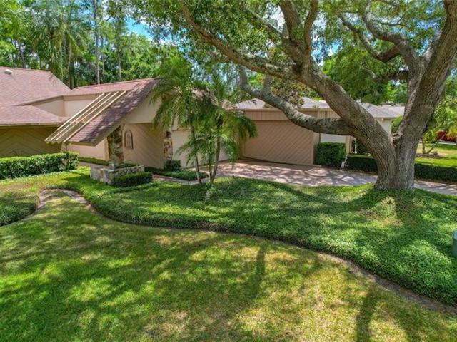 3071 Bolt Dr, Palm Harbor, FL 34685