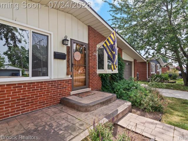 30723 Lonnie Boulevard
