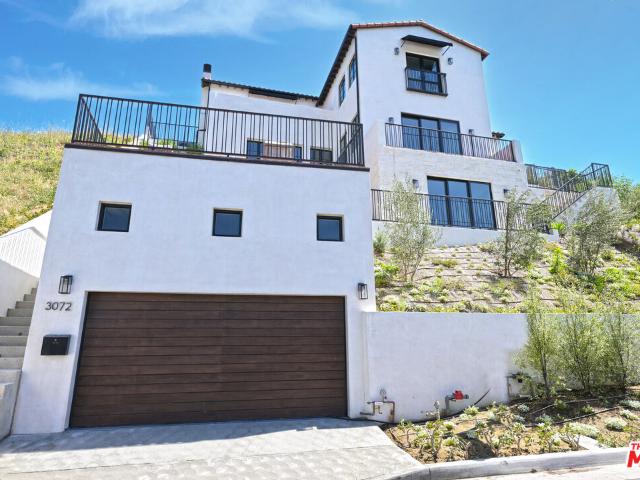3072 Hollyridge Dr, Los Angeles, CA 90068 | MLS #26747 | Compass