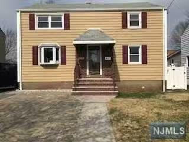 30739133 3 Mac Arthur Ave #1