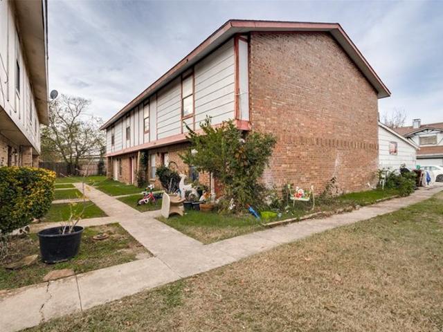 3073 Olympia Dr, Denton, TX 76209