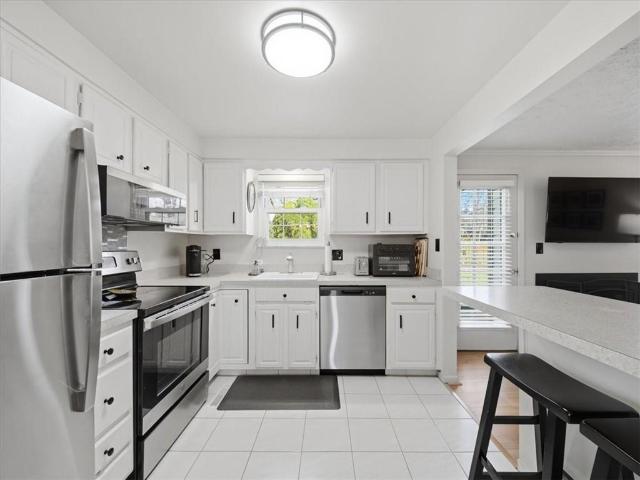 3073 Raintree Dr, Gibsonia, PA 15044 | Compass