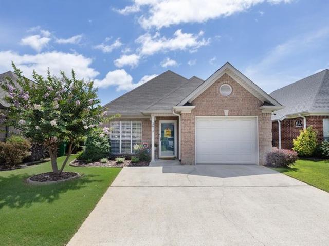 3073 Summit Dr, Fultondale, AL 35068