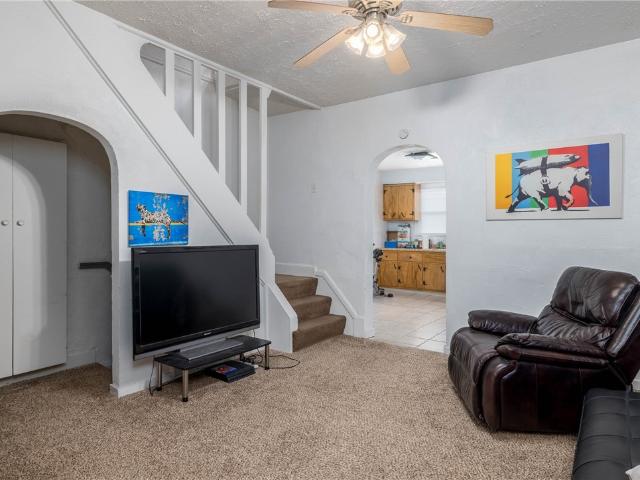 307 3rd Ave