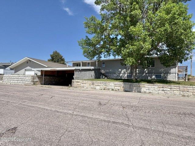 307 3rd Ave, Newcastle, WY 82701