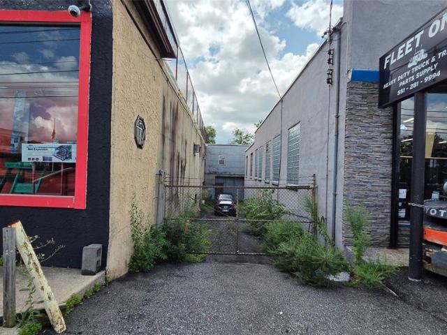 307 311 Route 46 East Highway