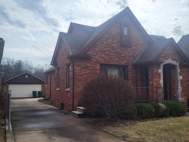 307 Court Street