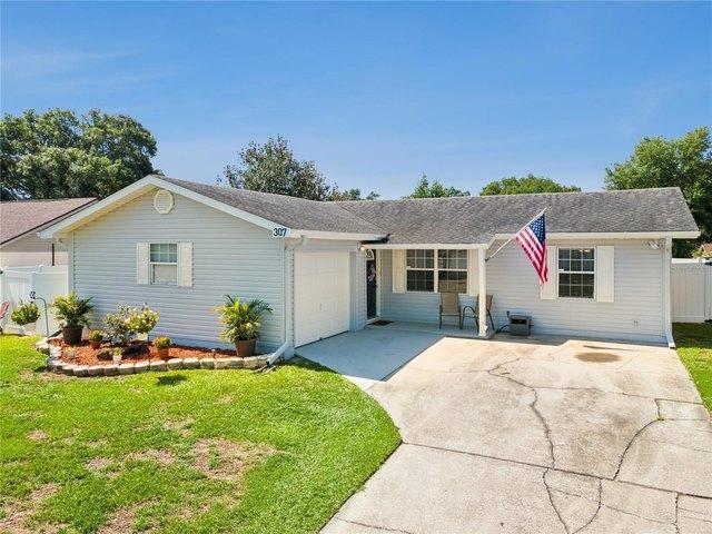 307 Coronado Ct, Lakeland, FL 33809