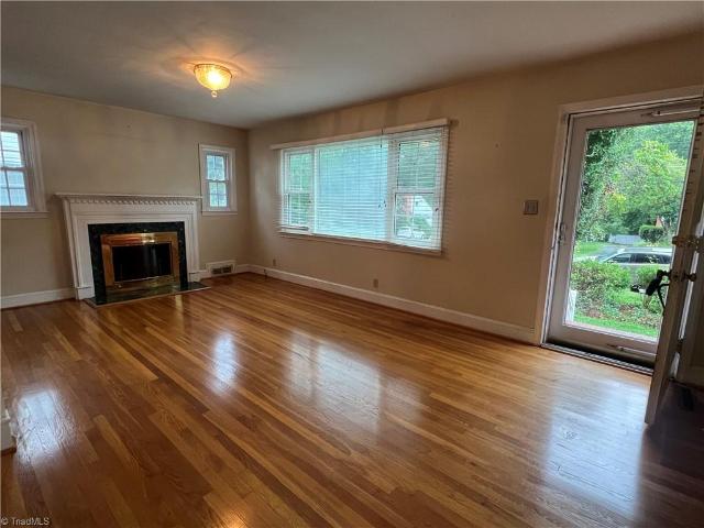 307 Carolina Circle