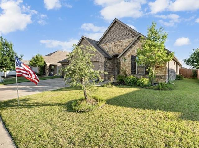 307 Acadia Ln, Forney, TX 75126