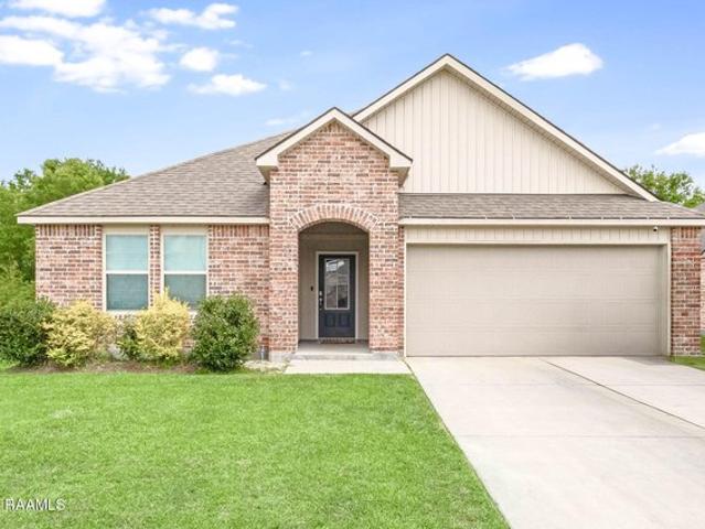 307 Acadian Lake Dr, Duson, LA 70529