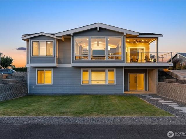 307 Arrowhead Pl SW, Mattawa, WA 99349