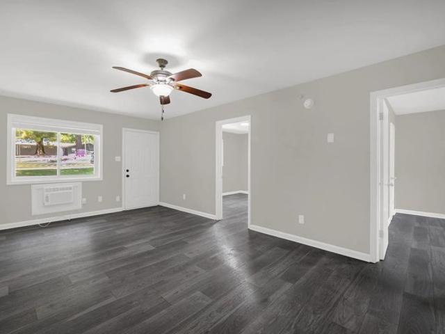 307 Avalon Rd, Greensboro, NC 27401