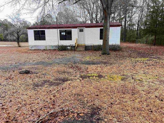 307 Bowling Green Rd, Marion, SC 29571