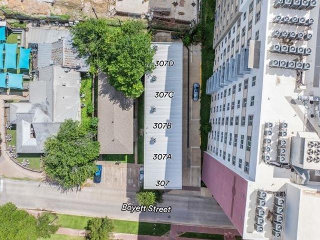 307 Boyett Street