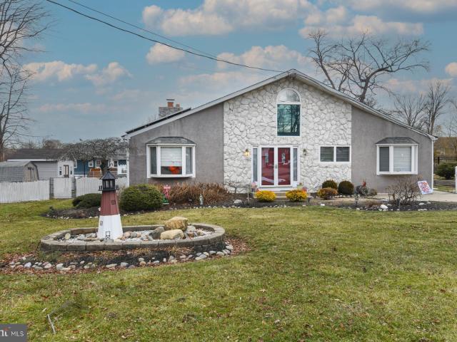 307 Beech Ave, Woodbury Heights, NJ 08097 | MLS #NJGL2069 | Compass