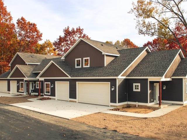 307 Greta Ct Unit 2, Benton Harbor, MI 49022