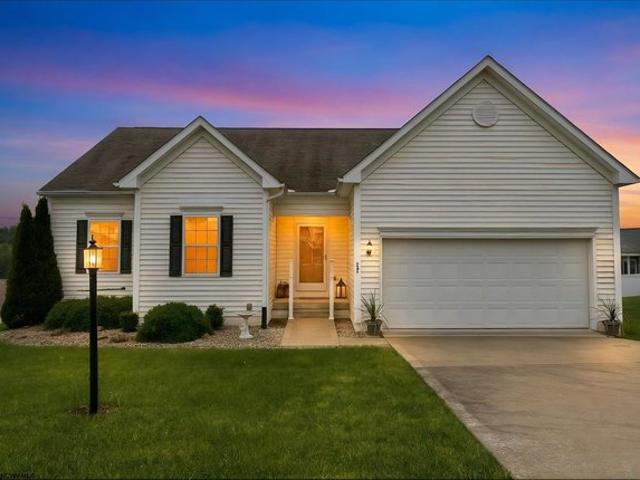 307 Double Eagle Ln, Maidsville, WV 26541