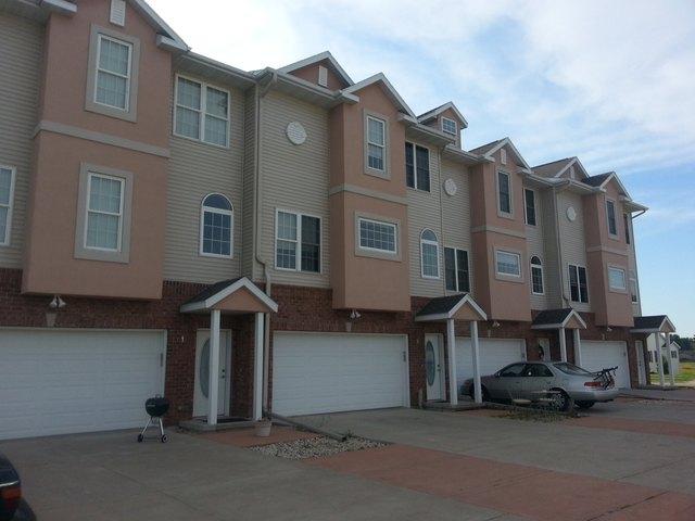 307 Douglas Dr, Brooklyn, WI 53521