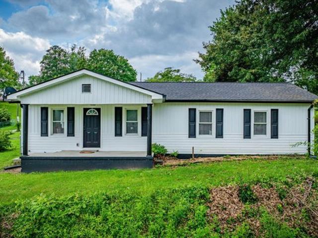 307 Dover Ave, Mount Carmel, TN 37645