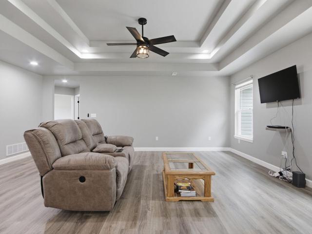 307 dover dr
