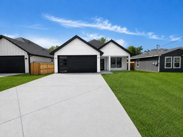 307 E 13th Ave, Corsicana, TX 75110