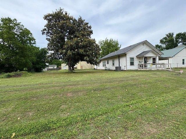 307 E 3rd St, Beggs, OK 74421
