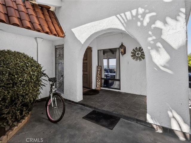 307 E Avenida Cordoba, San Clemente, CA 92672 | MLS #LG25265 | Compass
