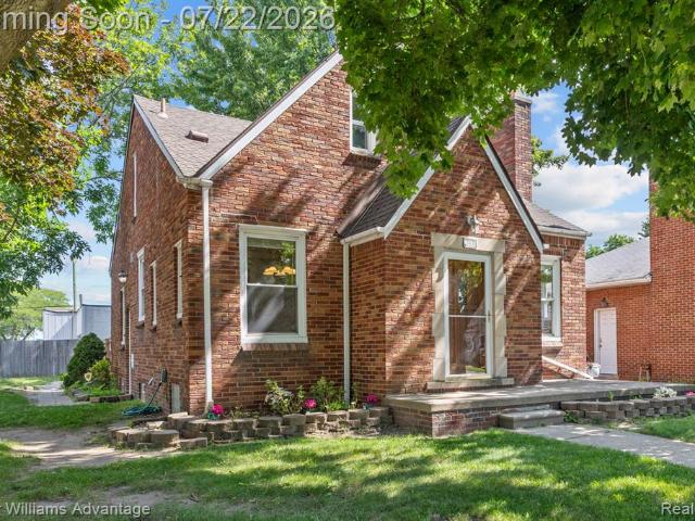 307 E Chesterfield Street