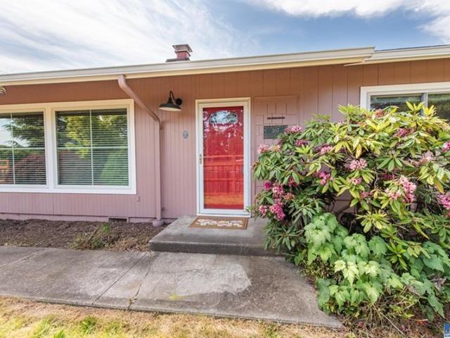 307 E Fir St, Sequim, WA 98382
