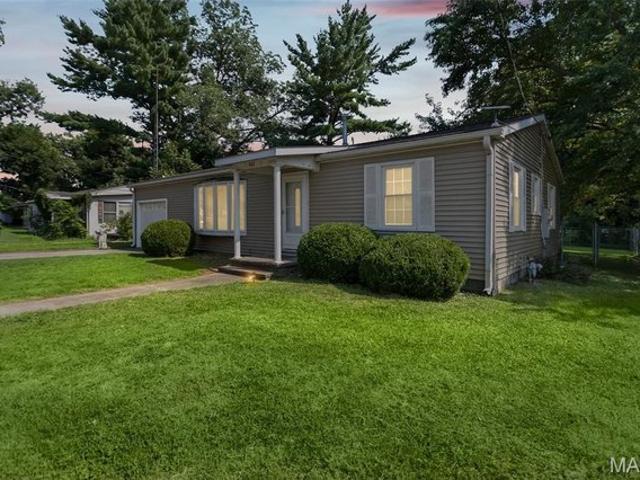 307 E Mosier St, Pleasant Hill, IL 62366