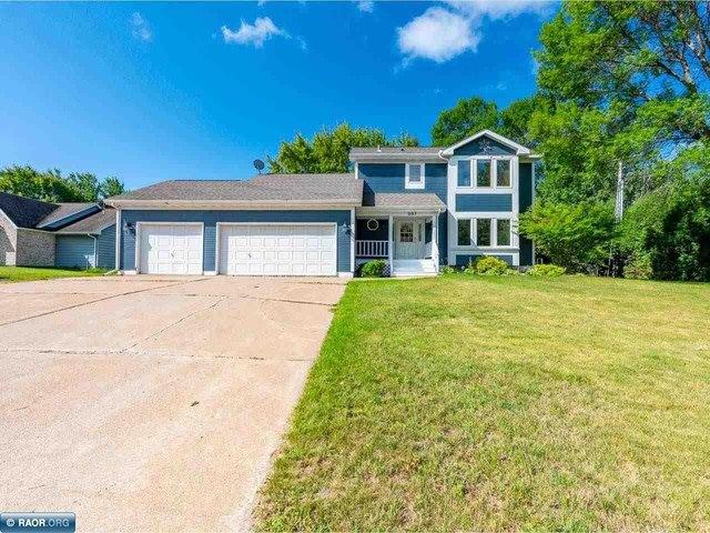 307 E Park Dr, Hibbing, MN 55746