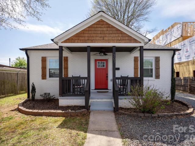 307 E Peterson Drive