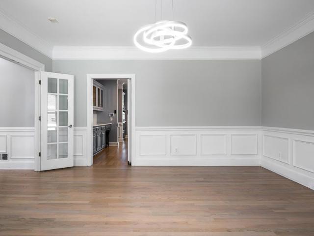 307 E Springs Road, Columbia, US, SC