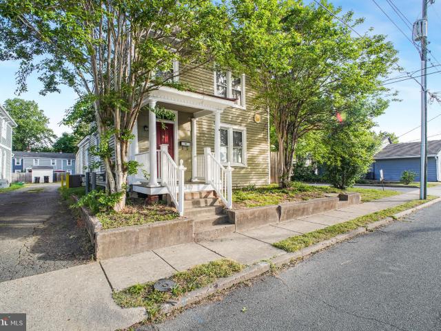 307 Hawke St, Fredericksburg, VA 22401 | MLS #VAFB2010