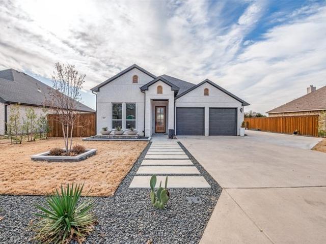 307 Highland Ave, Red Oak, TX 75154