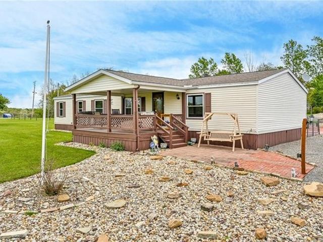 307 Hungarian Rd, Slippery Rock, PA 16057