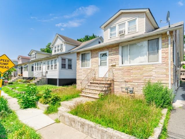 307 Isabella Ave