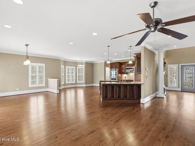 307 Jarret Bay Court SE