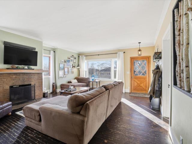 307 Jasper Ln