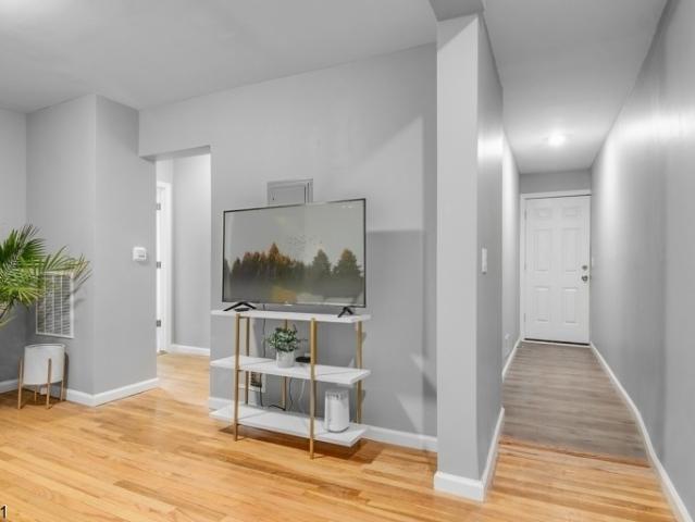 307 Jefferson Ave