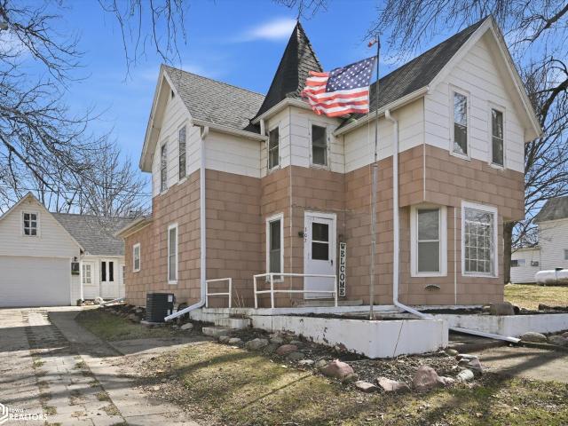 307 Oak Avenue