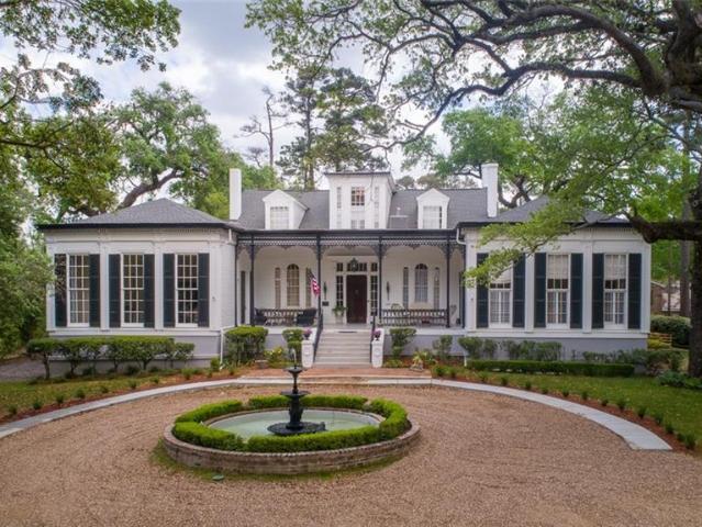 307 Oak Street