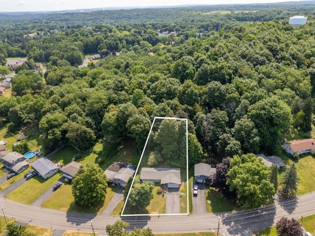 307 Oakridge Drive