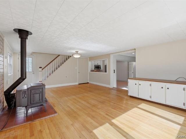 307 Old Kingston Road